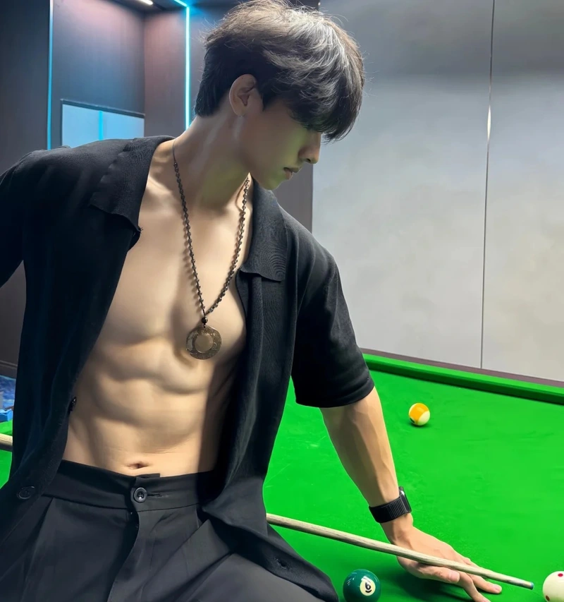 342+ Ảnh trai đẹp 6 múi Trung Quốc mang khí chất tổng tài